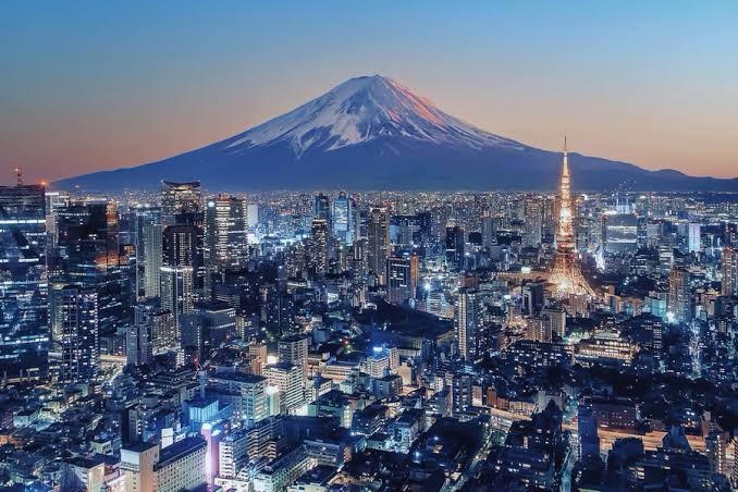 Living in Tokyo vs. Texas: A Comparison of Two Distinct Lifestyles ...